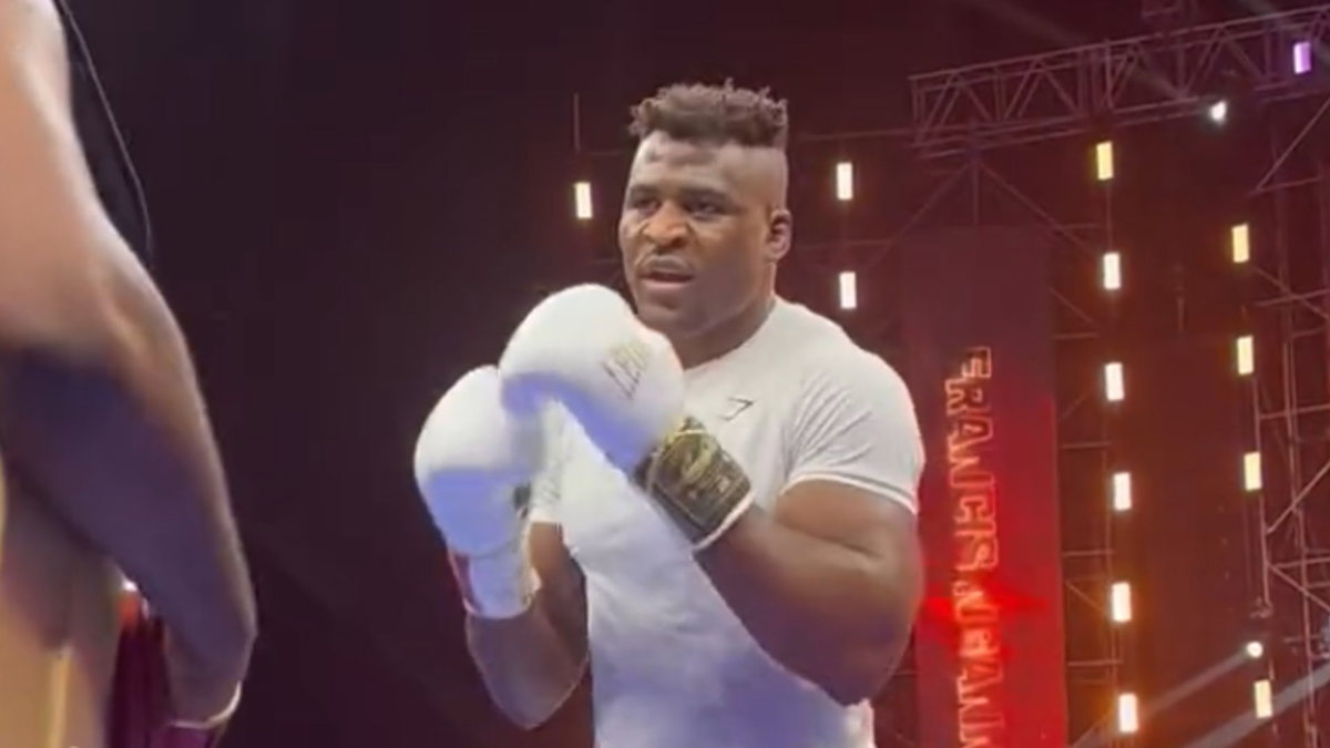 “Left Hand Looking Hella Weak”- Francis Ngannou Showing Off His Boxing ...