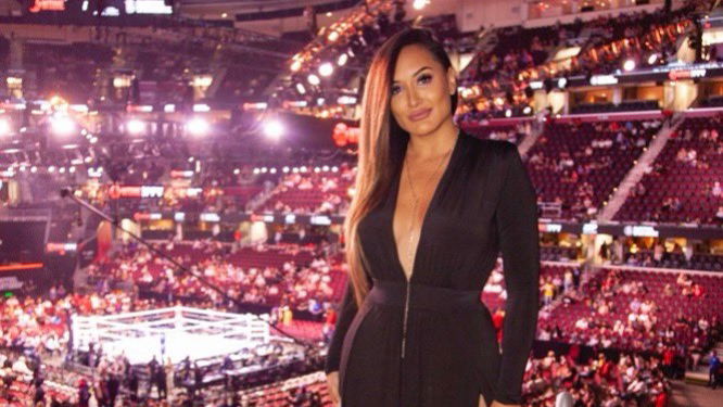 Boxing Fans Laud Female Reporter’s Reply to Vulgar Question: “How Many ...