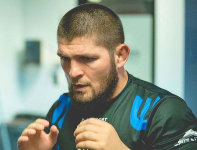 “He Looked...”: Daniel Cormier Provides Major Update on Khabib ...