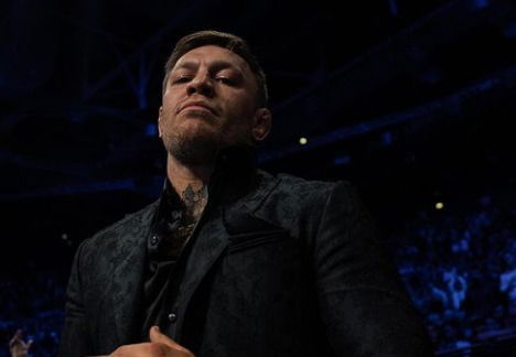 Fans Lash Out at Conor McGregor After He Takes Shots at Blonde Dan ...