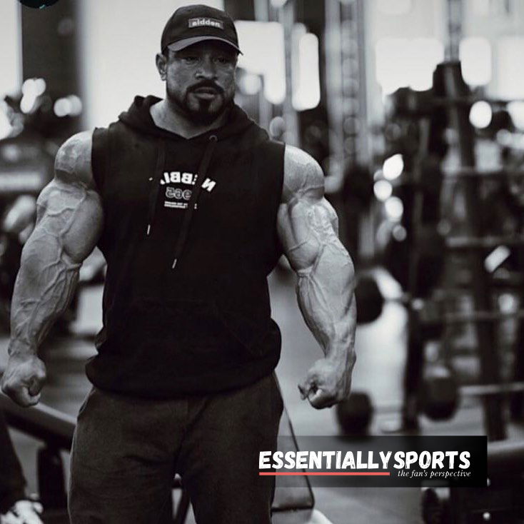 After a Career Ending Shoulder Injury in 2021, 300 Lbs Dutch ...