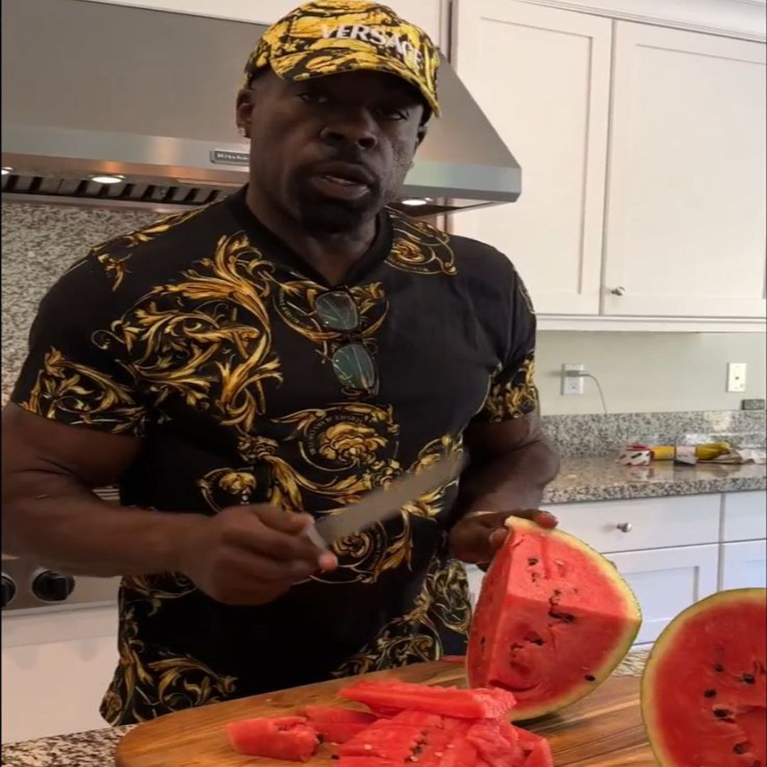 Ditched Junk Food and Steroids After a Heart Attack, Bodybuilder ...