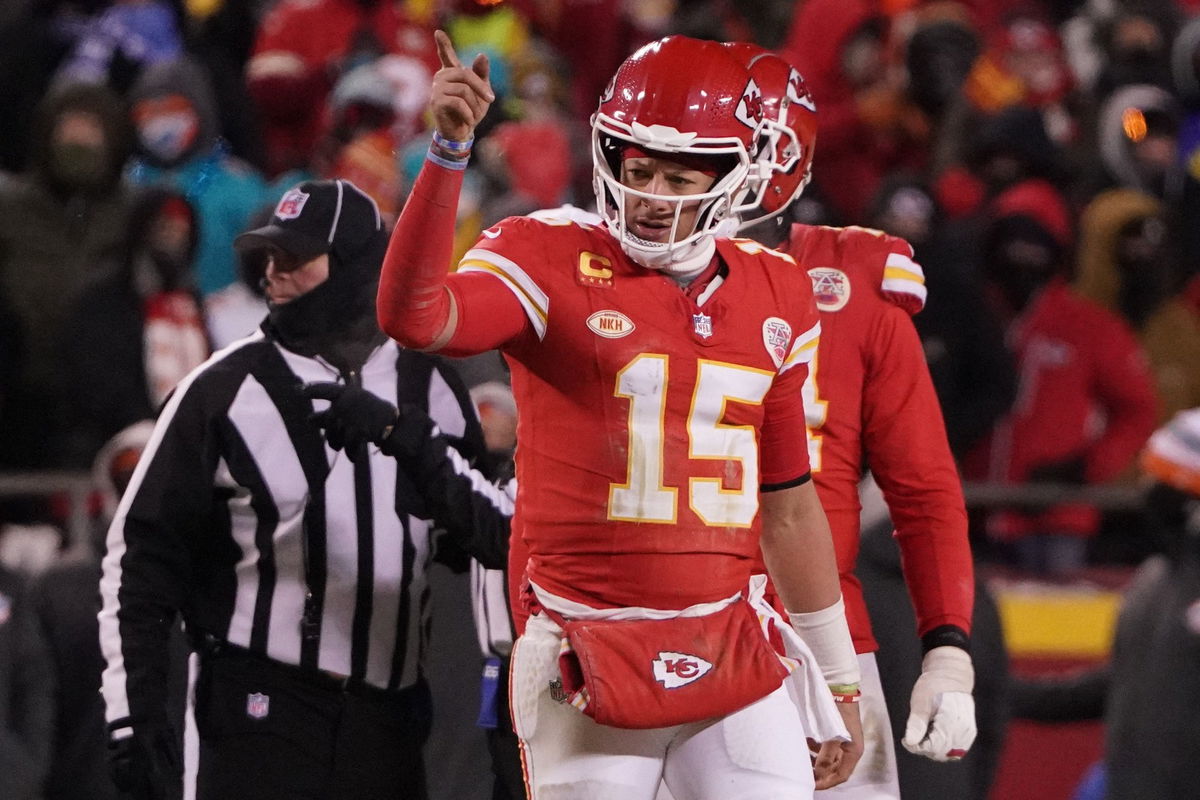 Patrick Mahomes Press Conference: Chiefs' QB Warns Teammates To Be ...