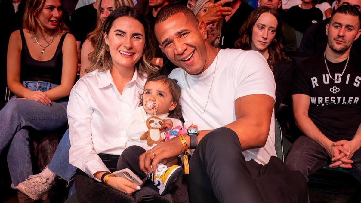 Who Is Gregory Rodrigues’s Wife? How Many Kids Does the UFC Star Have ...
