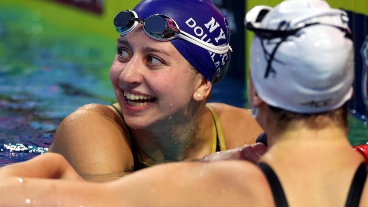 6 Days Before Swimming World Cup, American Sensation Kate Douglass ...
