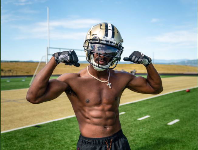 24 Hours Before NFL Season Begins, Super Bowl Champion Announces ...