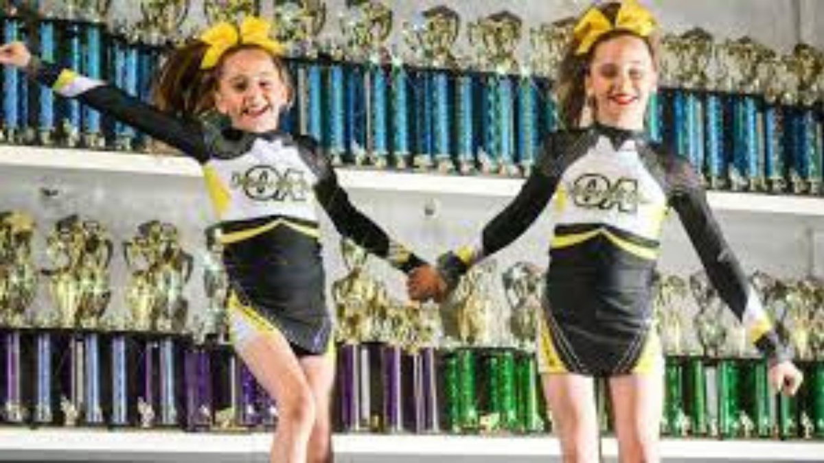 "Will Need to Be Amputated" - Cheerleading Aussie Sisters Face ...
