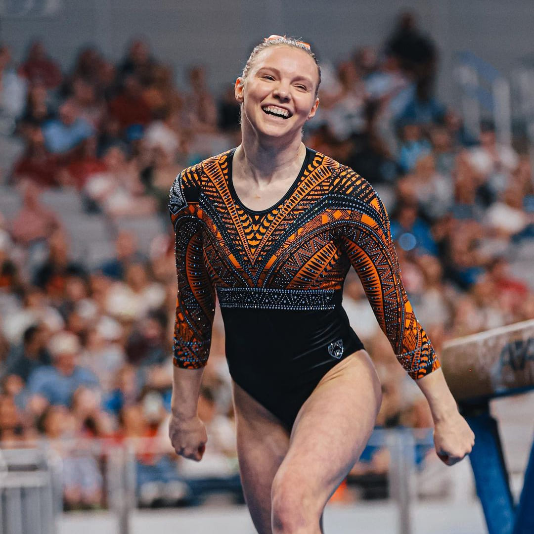 Jade Carey Leaves Gymnastics World in Splits After Shocking NCAA ...