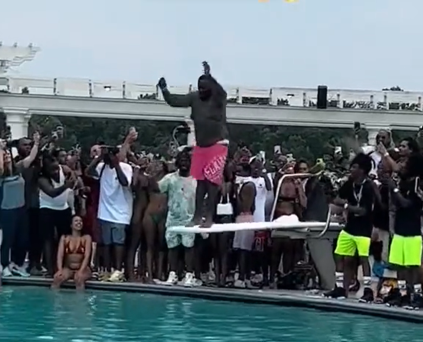 VIDEO: American Hip-Hop Star’s Knees Buckle in a Spectacular Diving ...