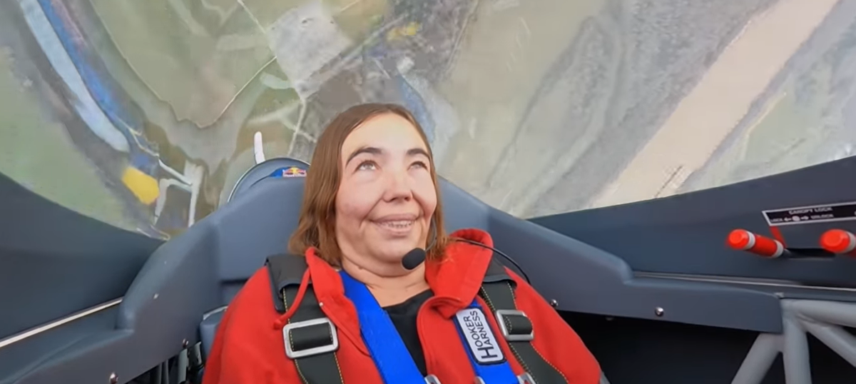"Holy Sh*t That's Cool" - Viral Video Of Aerobatic Pilot Trainee Going ...