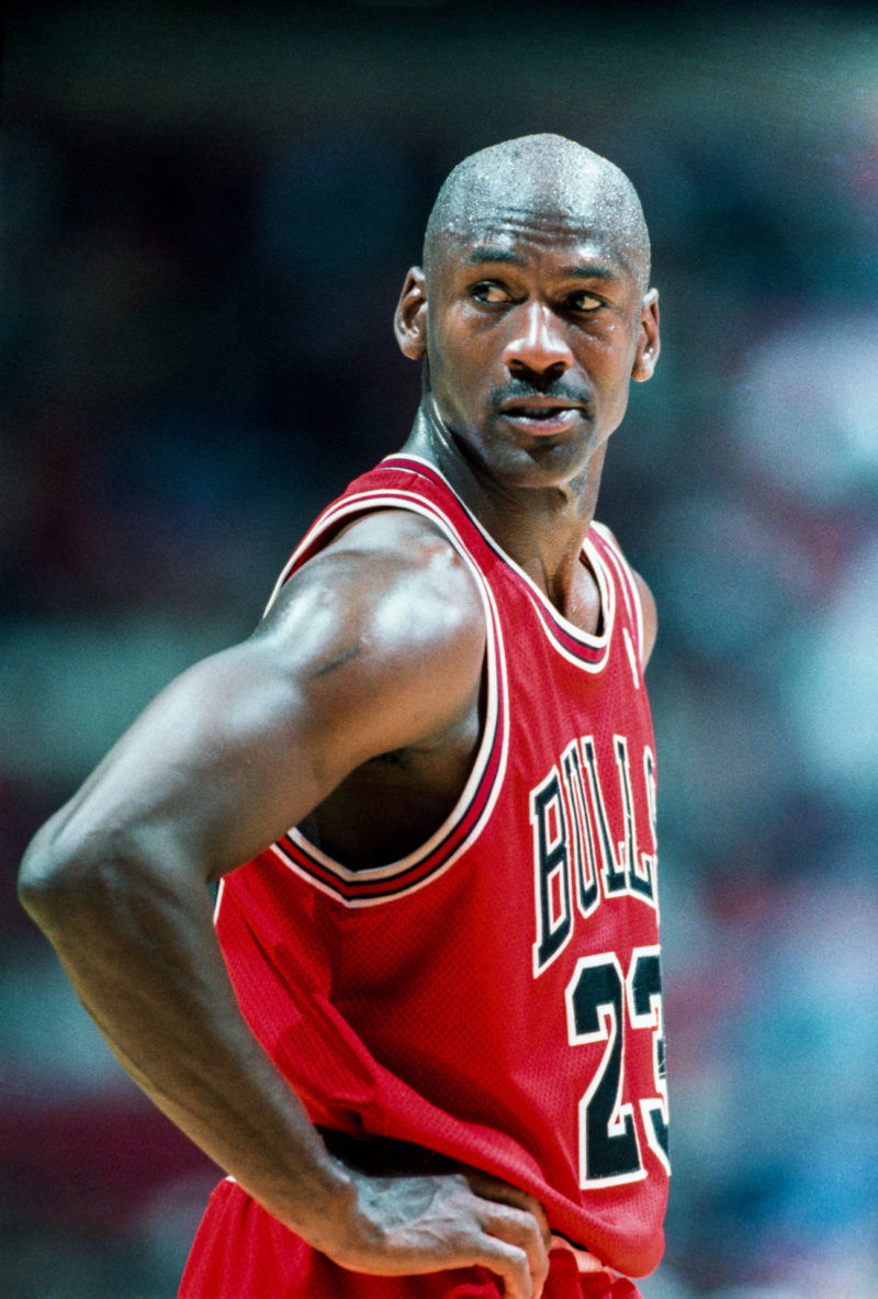 92/93 Finals Celebrate Fingers Michael Jordan Basketball, Michael ...