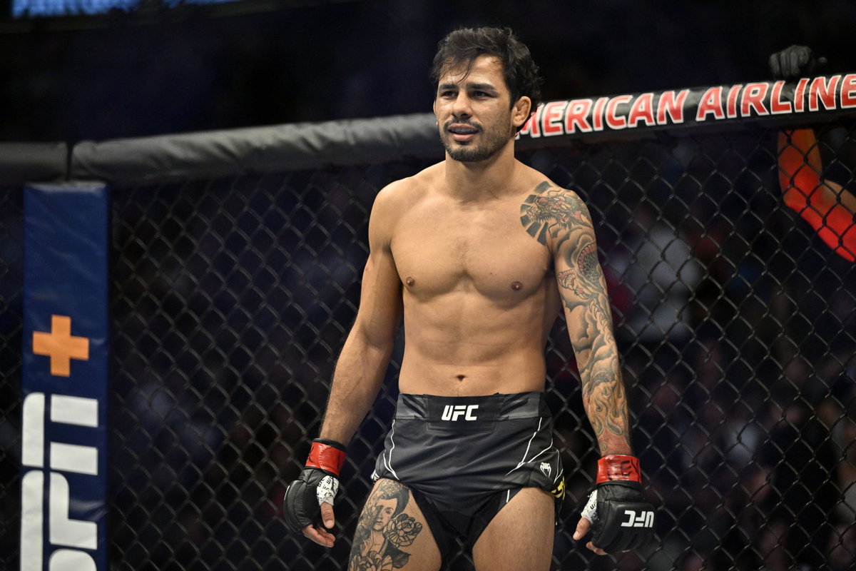 Alexandre Pantoja Fighting Style: Is the UFC Champ a Black Belt in Jiu ...