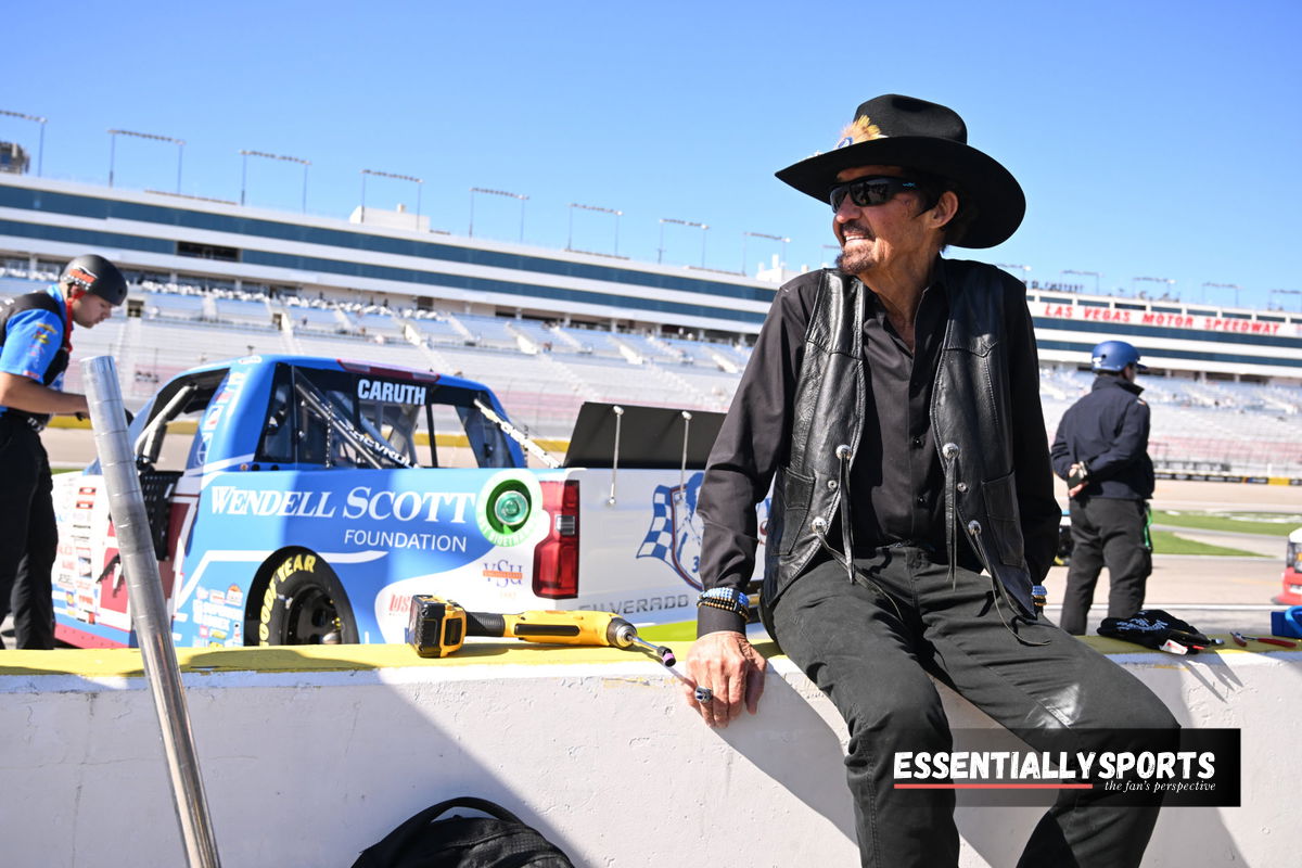 Richard Petty Unfurls His Elation as Daytona International Speedway ...