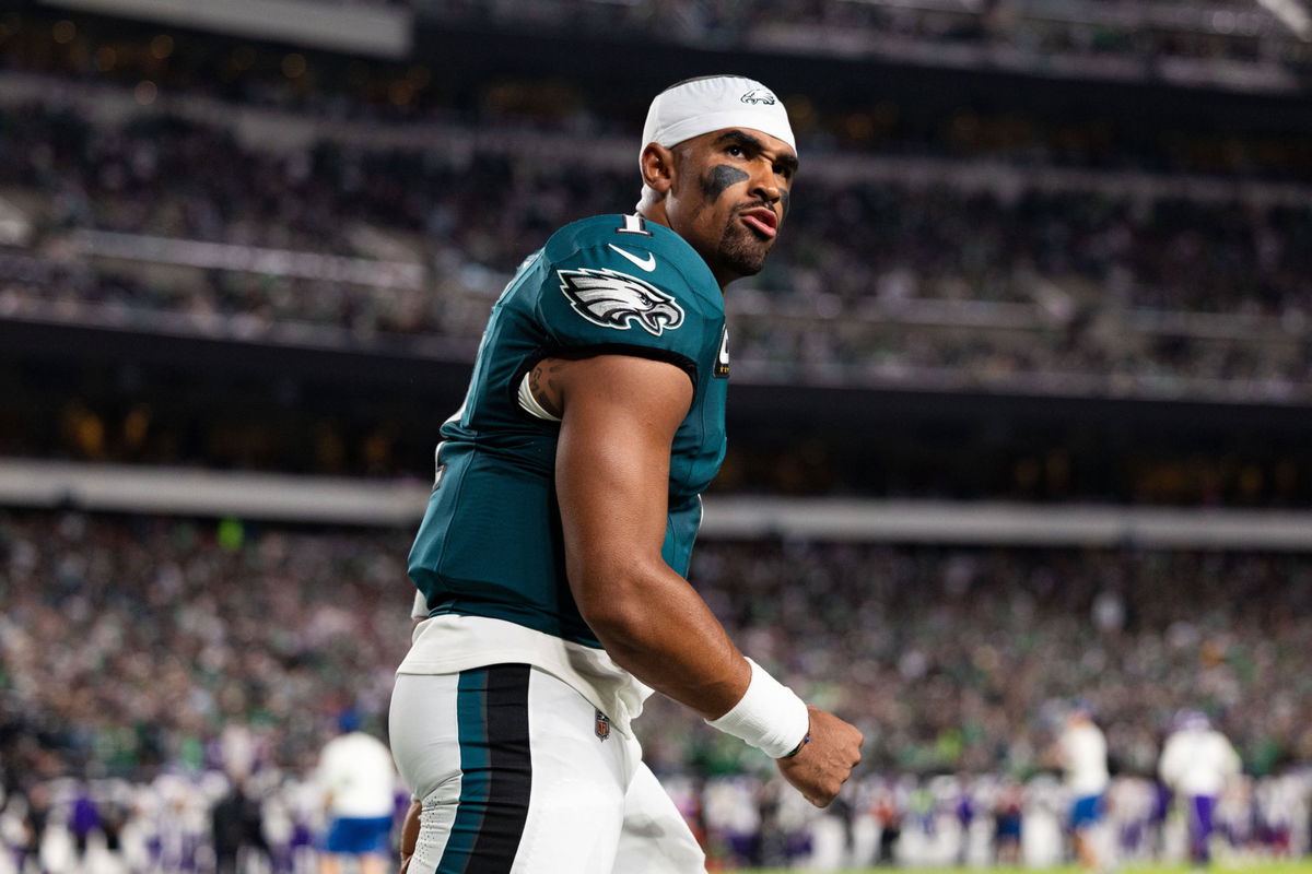 Eagles’ Jalen Hurts Stuns NFL With His Ex-Powerlifter Swagger After a ...