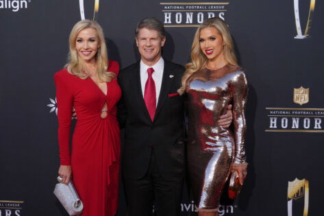 Chiefs Heiress Celebrates ‘60 Years of Clark Hunt’ After Turning Heads ...