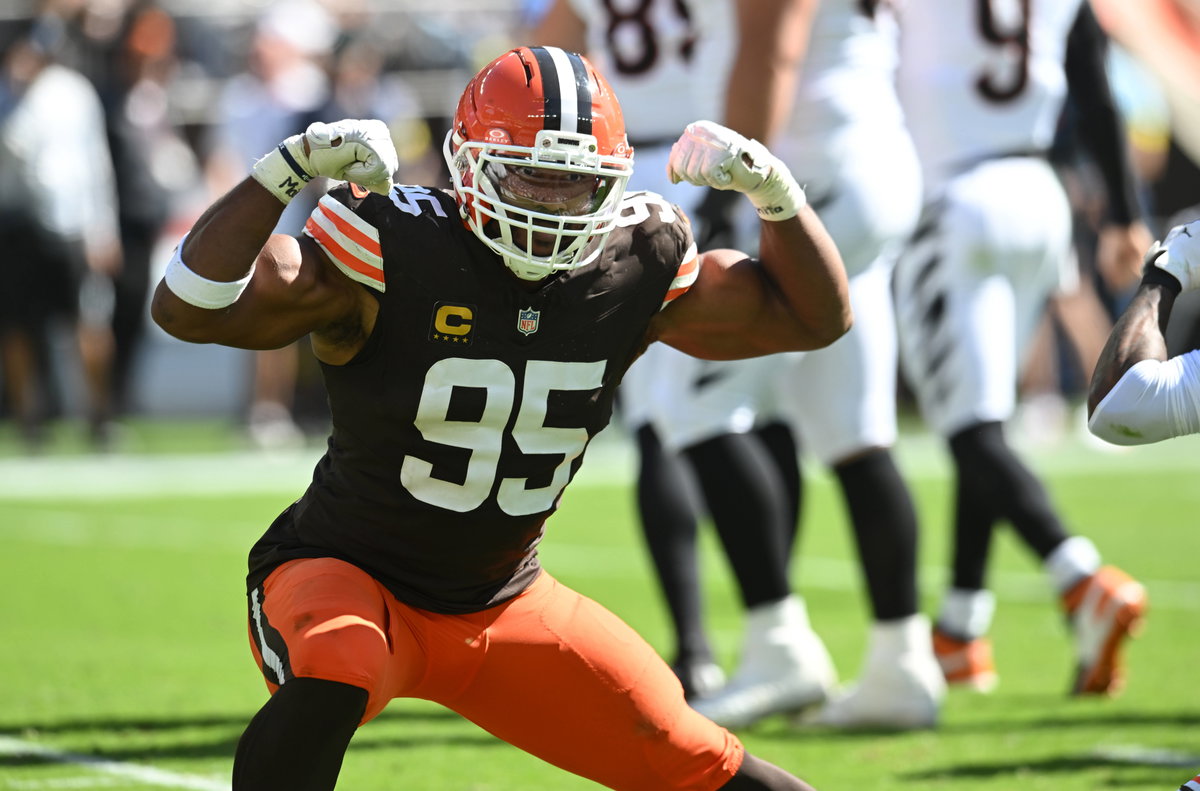 Ravens Veteran Snubs Teammate to Declare Myles Garrett as Best Player ...