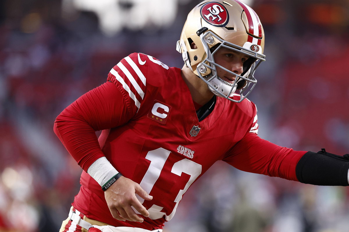 “No Chance”: Larry Fitzgerald Rules Out Mike Evans’ Chances of Taking ...