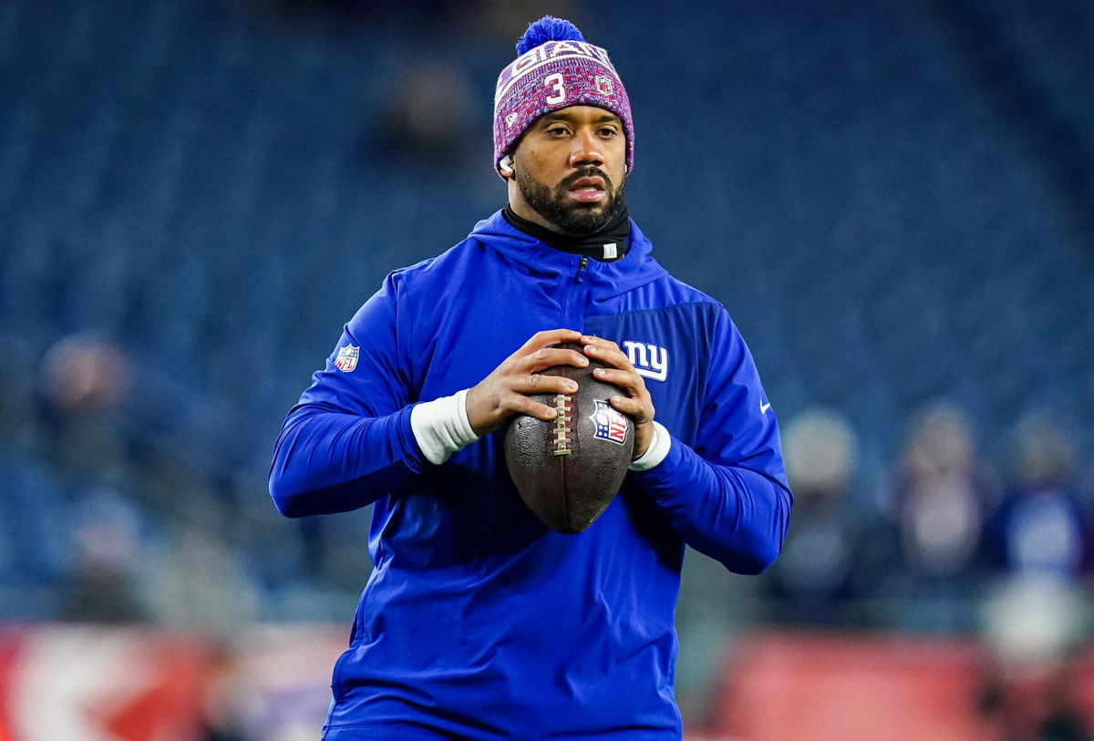 Prayers Pour In From Russell Wilson for Randy Moss Amidst Outcast QB’s ...