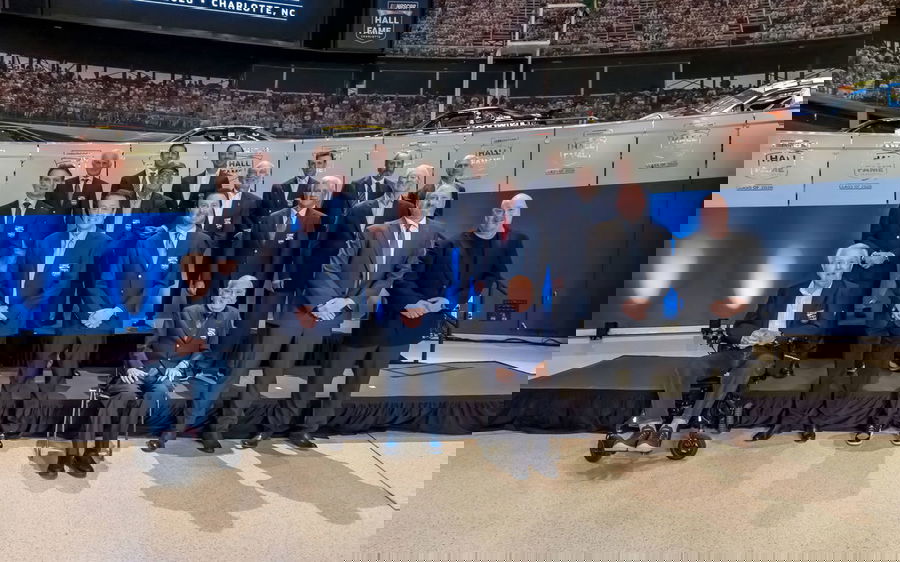 Mark Martin Recalls How a 7-Minute NASCAR Rule Turned His Hall of Fame ...