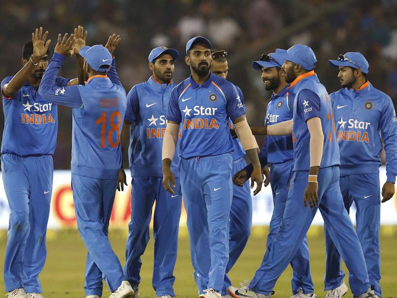 WATCH: Indian Cricket Team Arrives in Nagpur for 2nd ODI ...