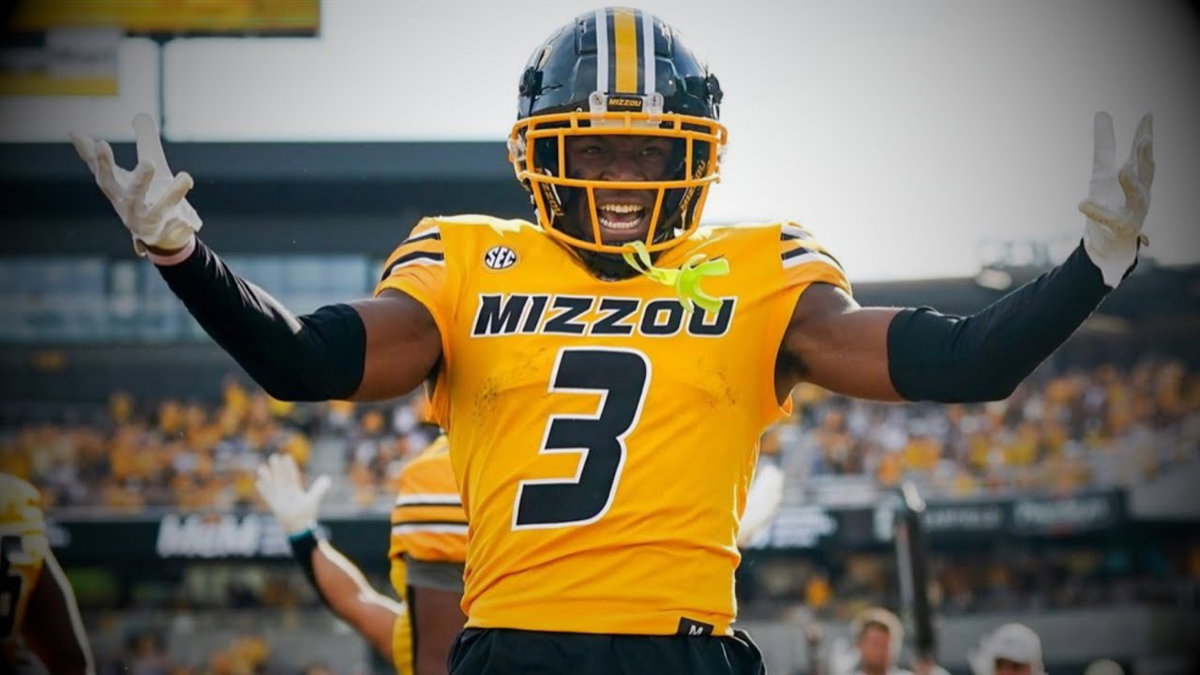 Who Are Luther Burden’s Parents? Meet the Family of Missouri Tigers WR ...