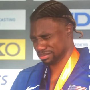 Kevin Lyles Archives - EssentiallySports