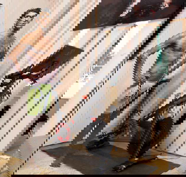 Michael Phelps Shows Off His Bodybuilding Tricks With ‘A Couple Fun ...