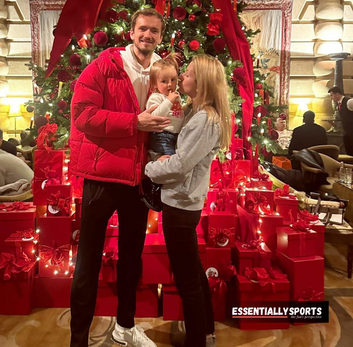 Madrid Open: Daniil Medvedev’s 1-YO Daughter Grabs Limelight on Her ...