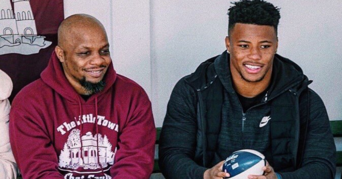 As Saquon Barkley Gears Up for SNF, RB’s Father Chooses Rival Jets Over ...