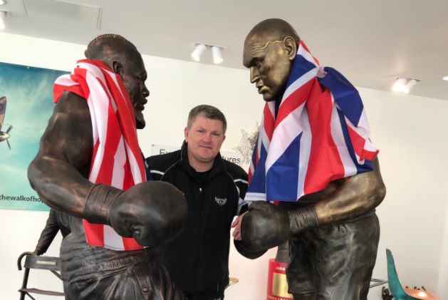 Ricky Hatton Humiliates Deontay Wilder As He Poses Next to The Bronze ...