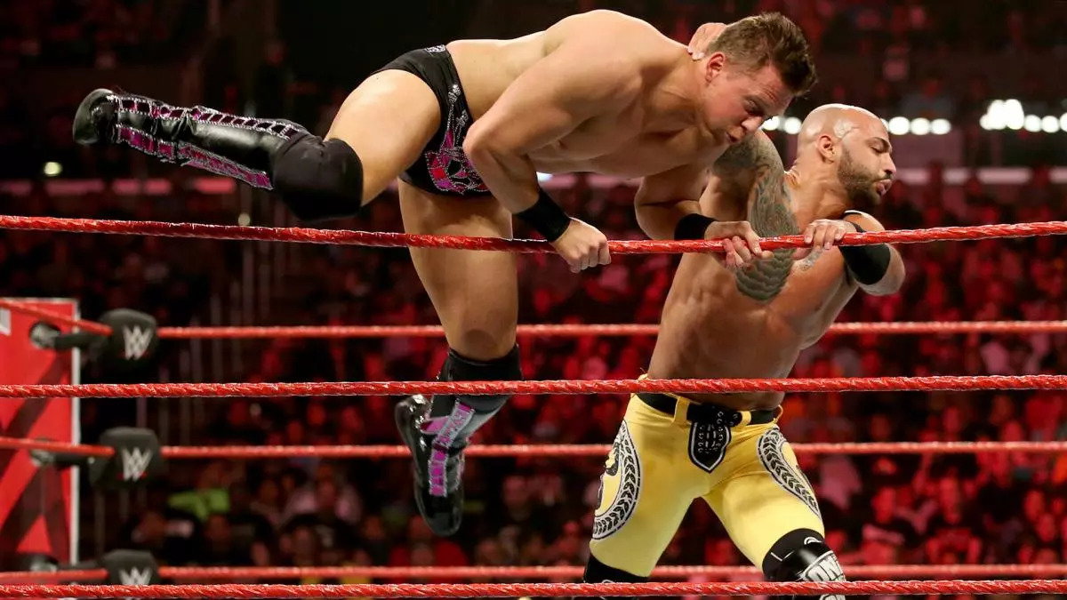 Former WWE Intercontintal Champion Suffers From Partial Memory Loss ...